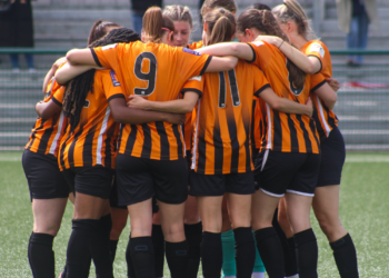 London BEES – London BEES Football TEAM